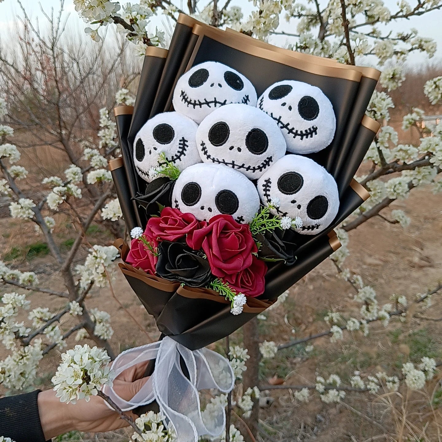 Pumpkin King Skull & Bat Plush Bouquet