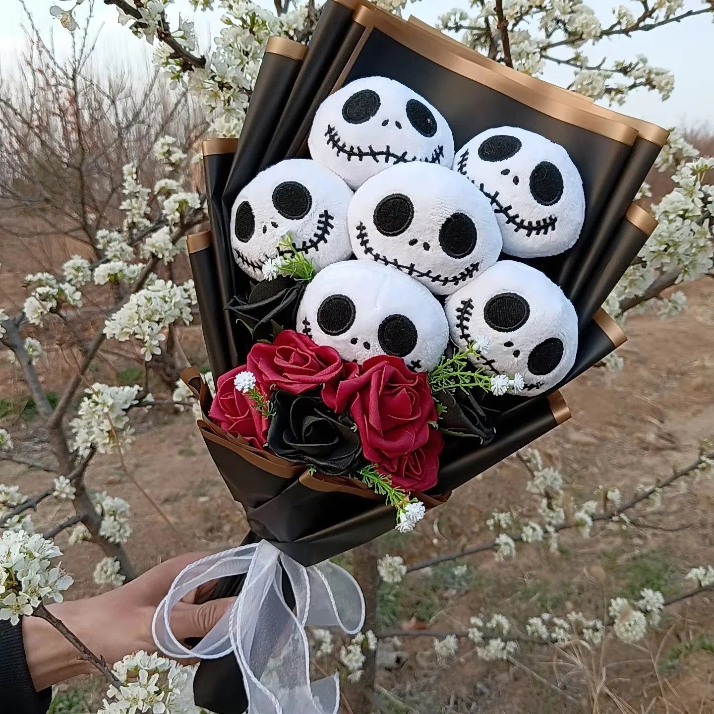 Pumpkin King Skull & Bat Plush Bouquet